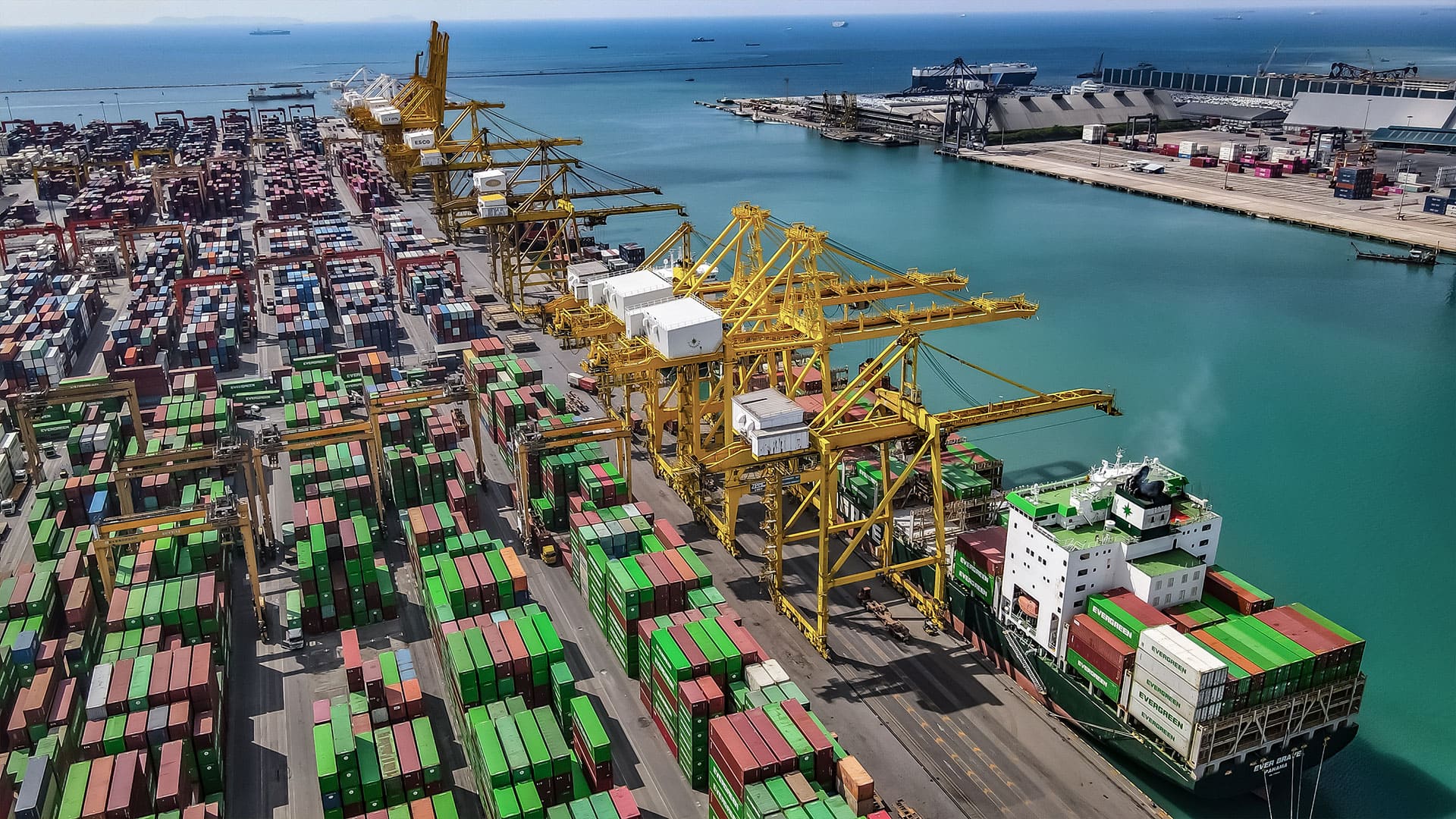 Facilities – EVERGREEN CONTAINER TIMINAL